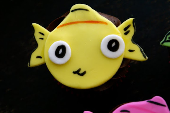 Coco Cake Land - Cakes Cupcakes Vancouver BC: Gone Fishin'