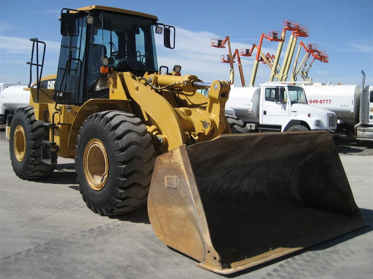 Welcome to The Machinery World: Caterpillar for DAM Construction ...