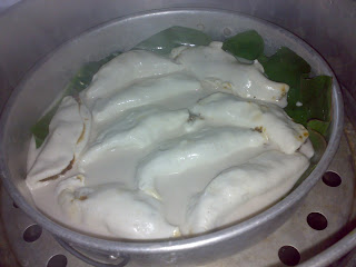 SQUEEZE THE DAY: Kuih Sepang, Buah Rambai and Ikan Sembilang