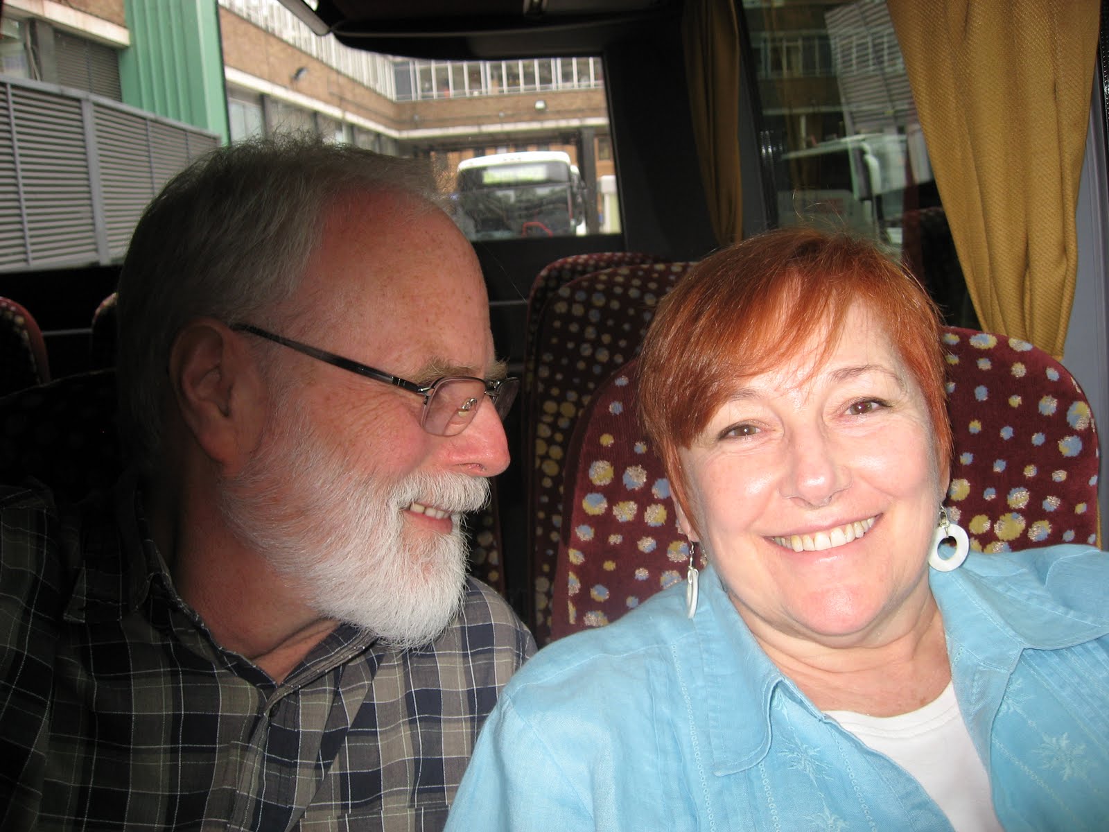 the Cat's Cupboard: They're changing the guard at Buckingham Palace ...