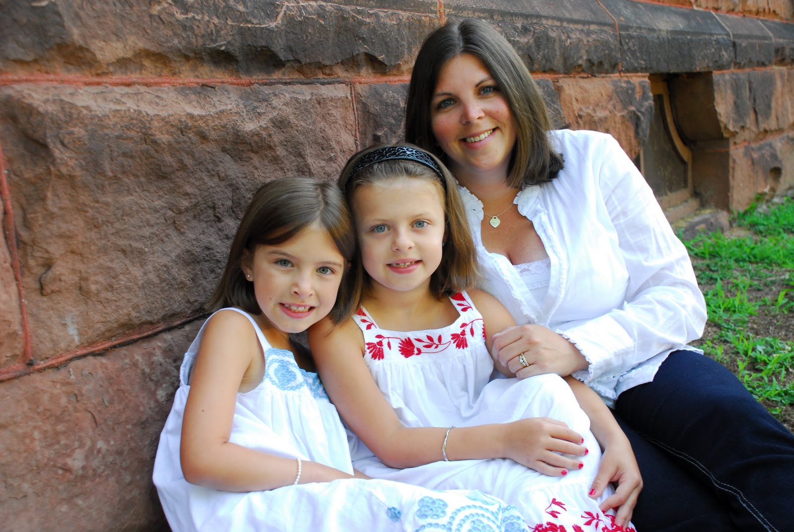 Jenn Frazer Photography- Norwich, CT: happy little girls- Norwich, CT