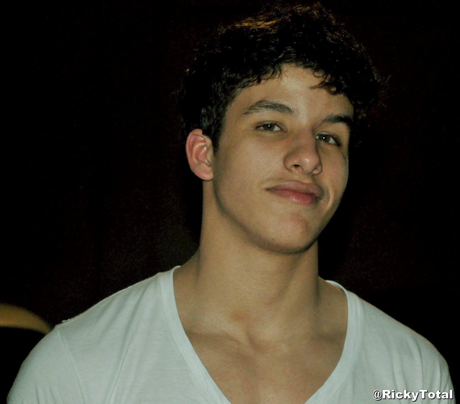 Ricky Tavares na Fox Lounge ~ Ricky Tavares