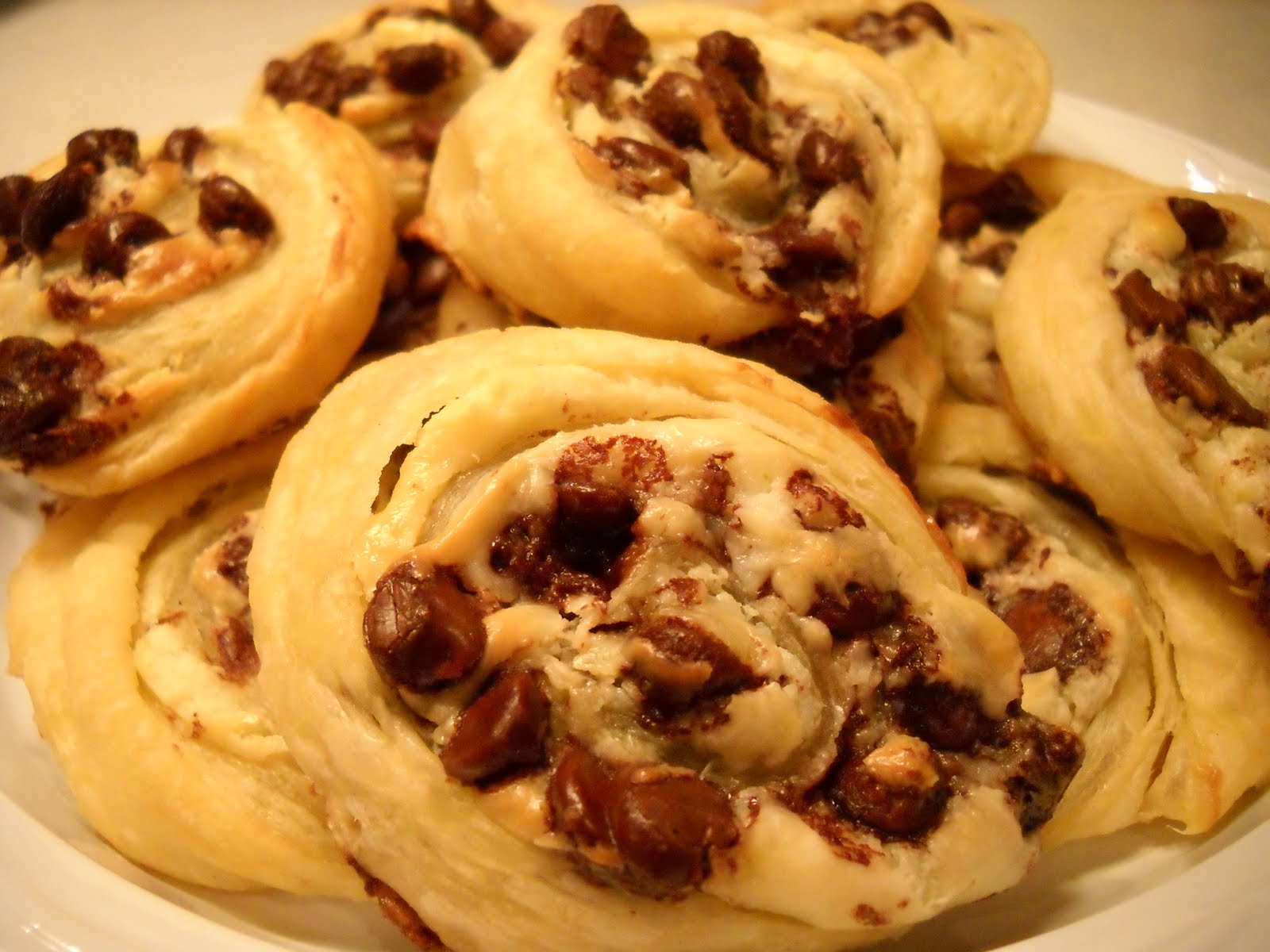 The Toll House Experiment: Cream Cheese-Chocolate Chip Pastry Cookies