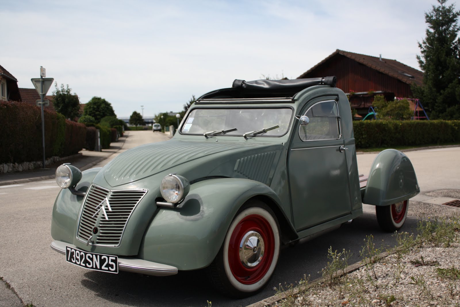 1000+ images about 2cv custom on Pinterest | Search, Limousin and Snails