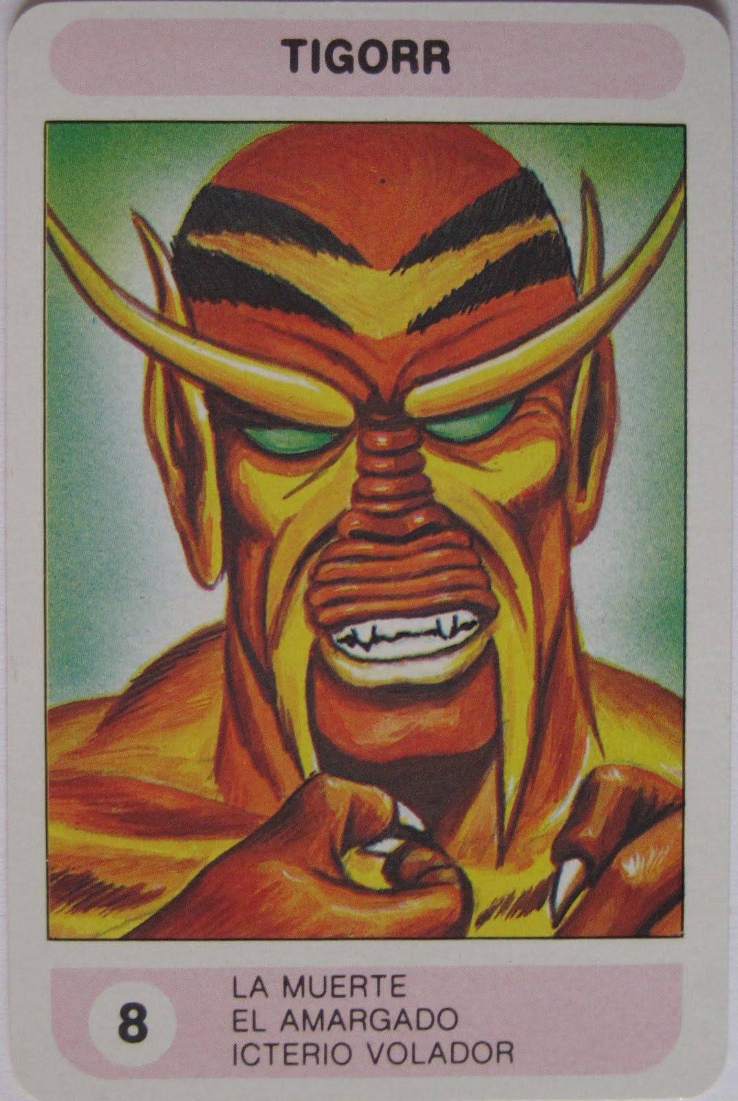 El cuartin de juguete: Super monstruos. Baraja y cromos.