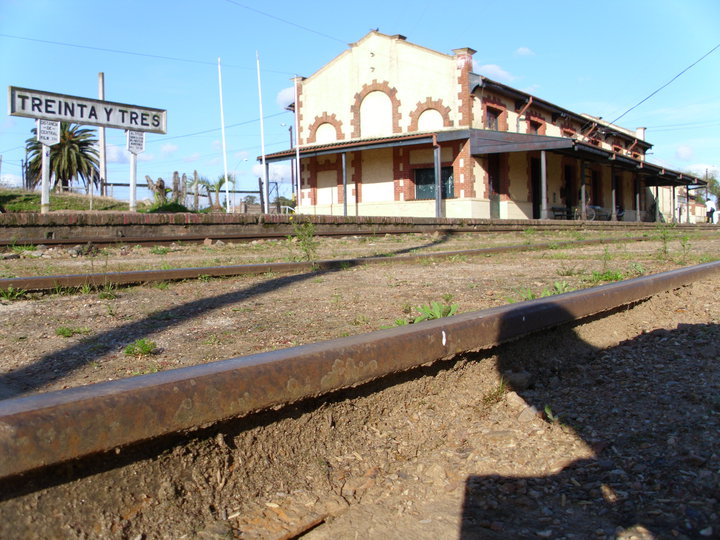 La Otra Ciudad de Treinta y tres: Estacion de Trenes Treinta y tres URUGUAY
