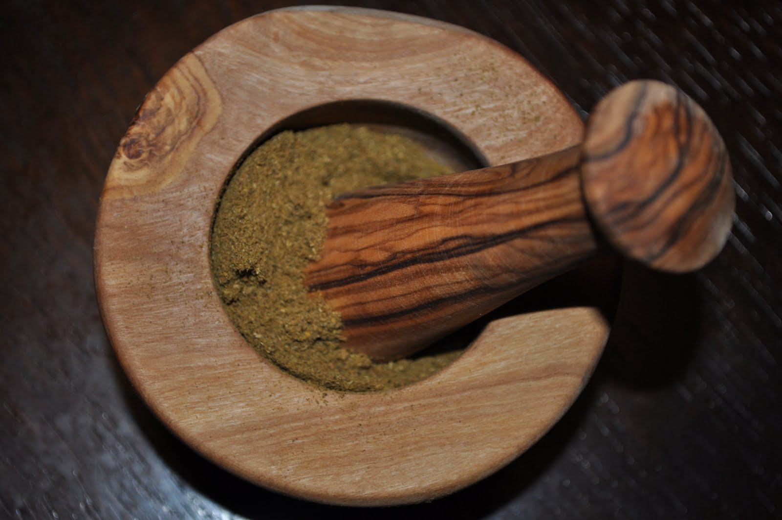 SEGEBUTĖS UŽRAŠAI: Khmeli suneli