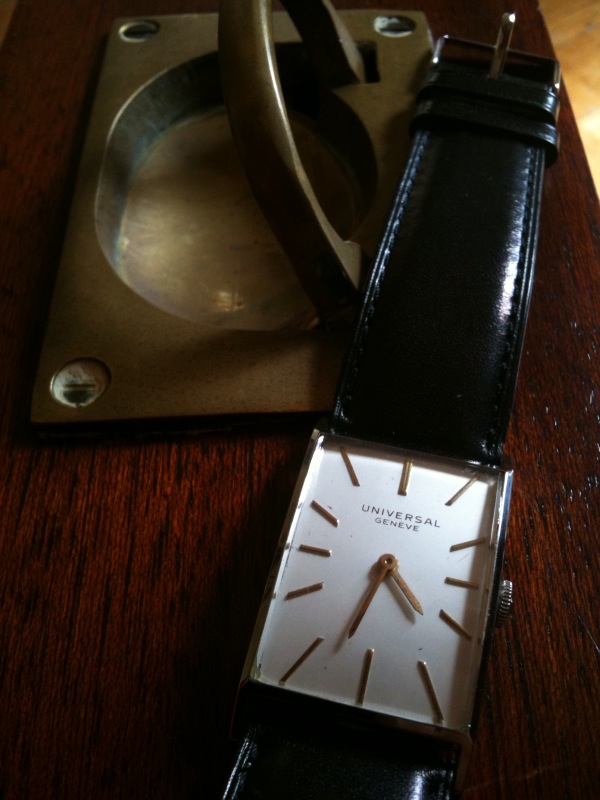 Tajsham & Newton: Universal Geneve, rectangulaire Curvex ,Ca, 1962 ...