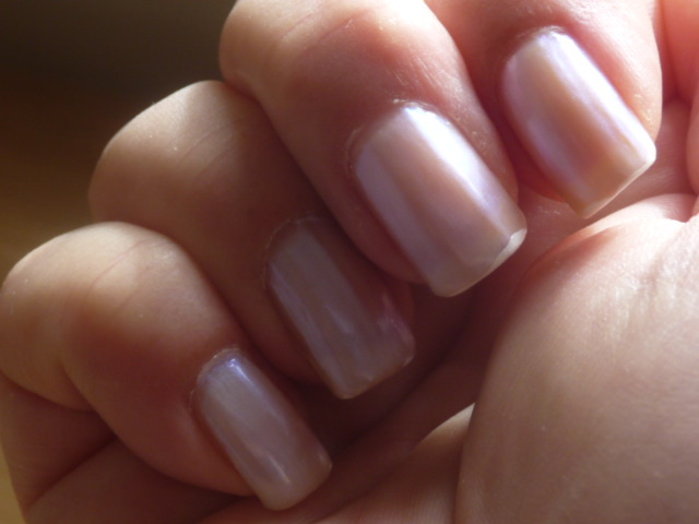 Nails and beyond: Illamasqua Prism + 1930s nail polish