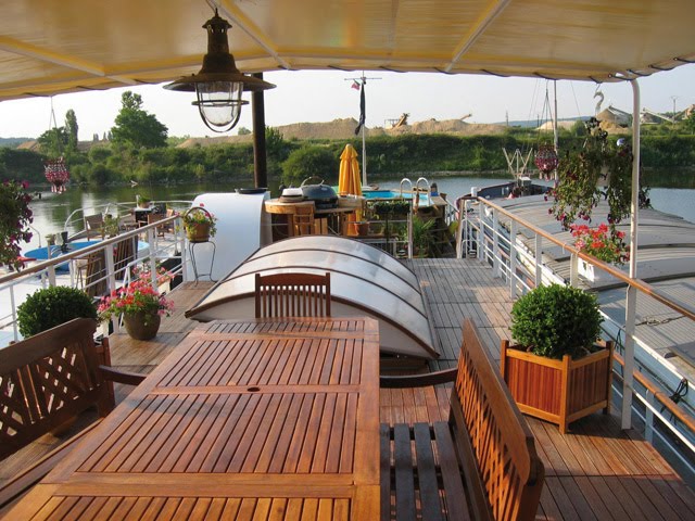 Through the French eye of design: BARGE LIVING