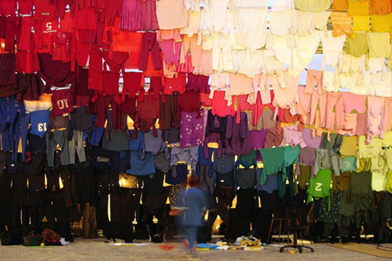 espacio espacioso: CADA CONTENEDOR UN MUNDO...