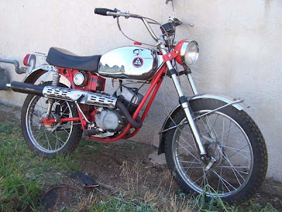 Stu's Motorcycles...: Hodaka Ace 100