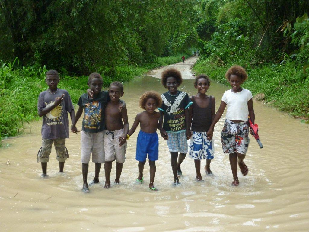 EARTHWALK : Village Life, Tahum, Buka Island