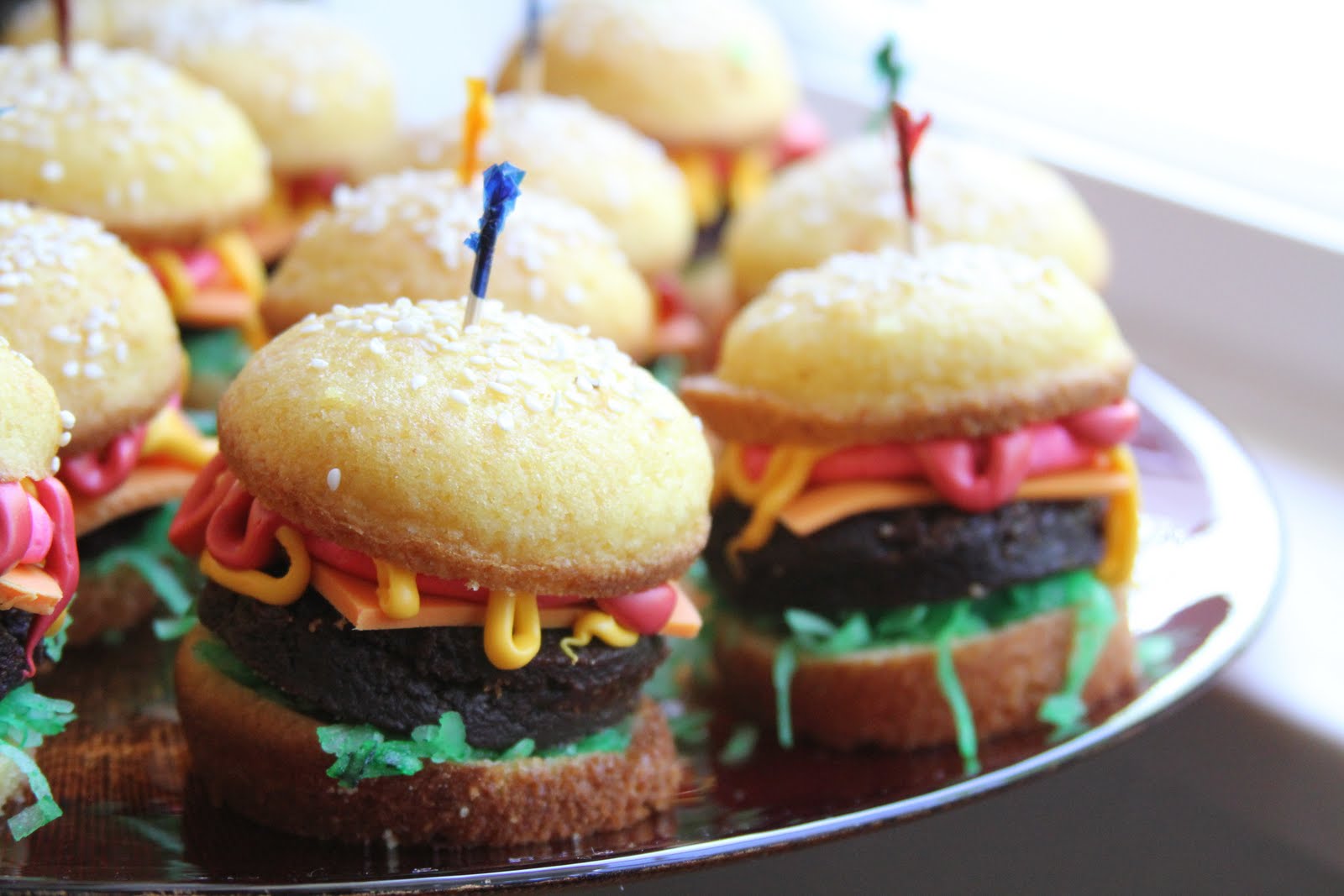 Delectable Edibles: Slider Cupcakes