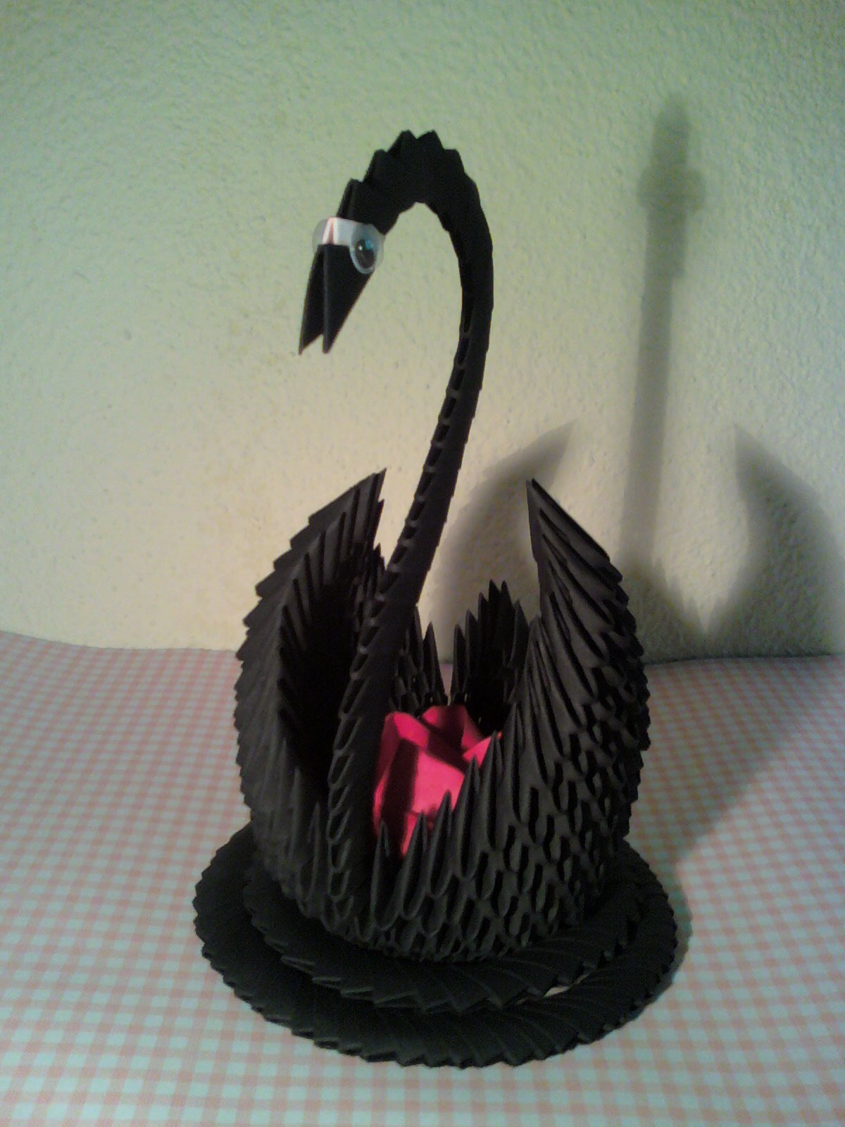 Origami: Lebada neagra