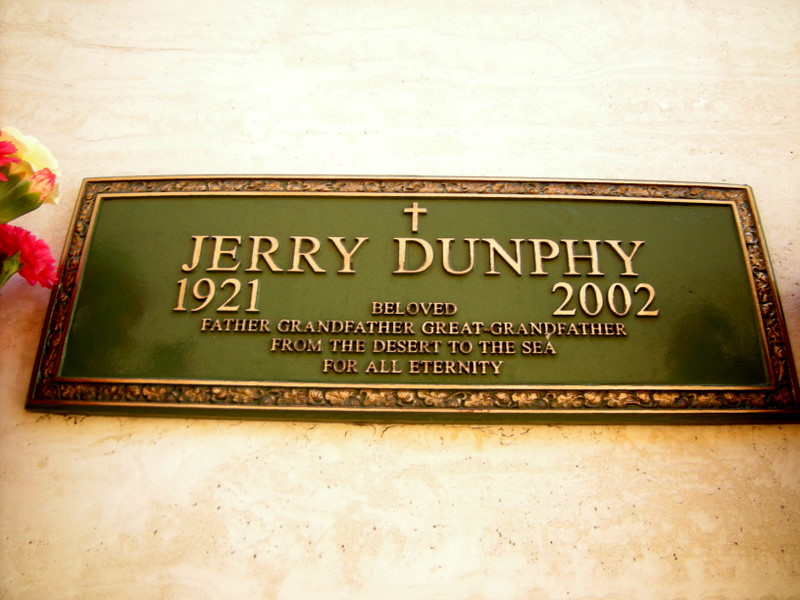 Los Angeles Morgue Files: L.A. TV News Anchor Jerry Dunphy 2002 Forest ...