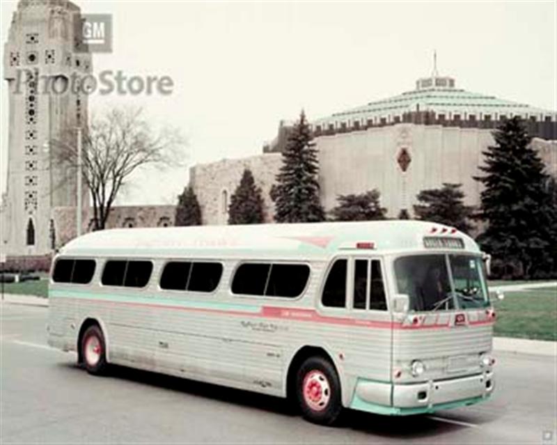 FANATICO DEL GMC: PD-4104 "HIGHWAY TRAVELER"