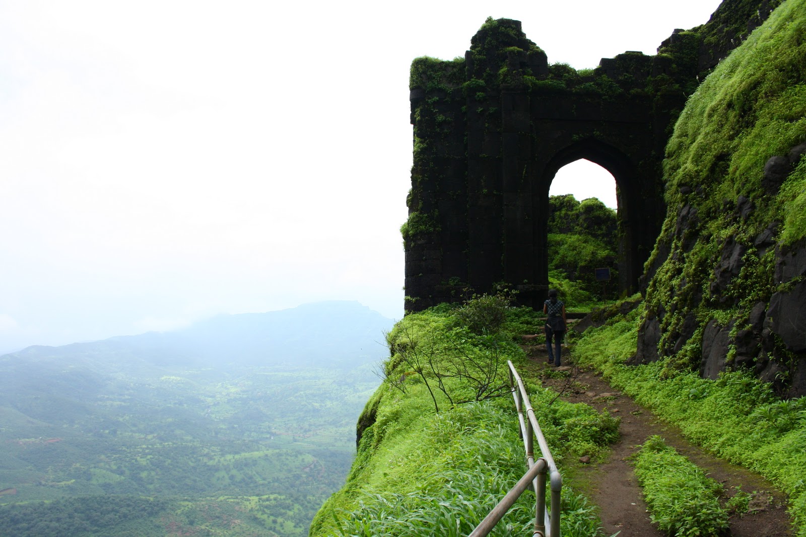 SANDEEP MENON PHOTOGRAPHY: Rajgad - King of all forts