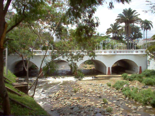 SITIOS TURISTICOS DE COLOMBIA.: RIO CALI