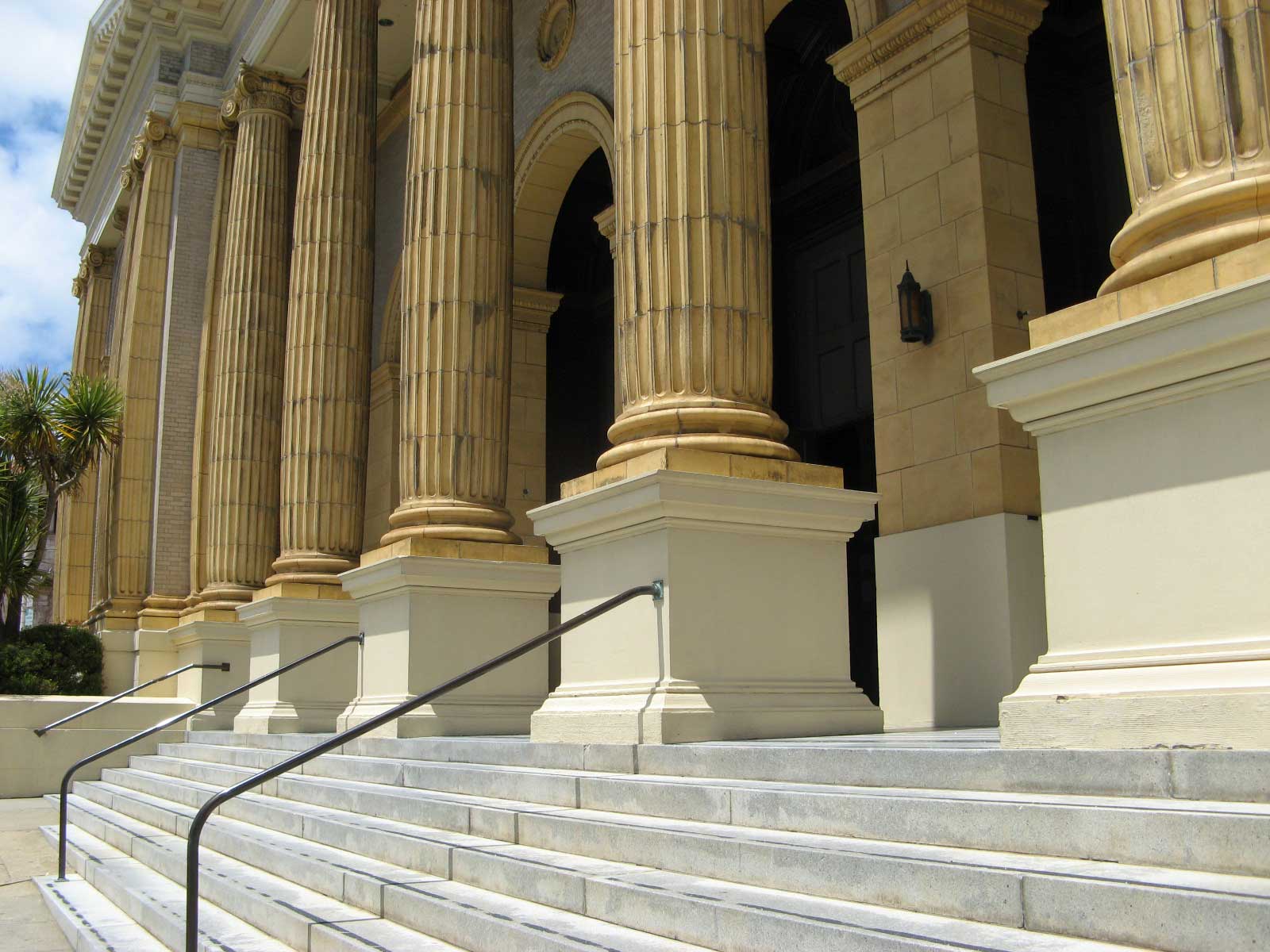 San Francisco Photo Blog: Saint Ignatius Church on the University of ...