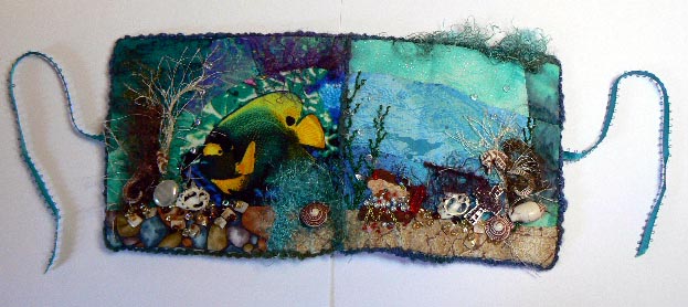 Pierrette's Stitching Gallery: Under the Sea theme needlecase: Elsie ...
