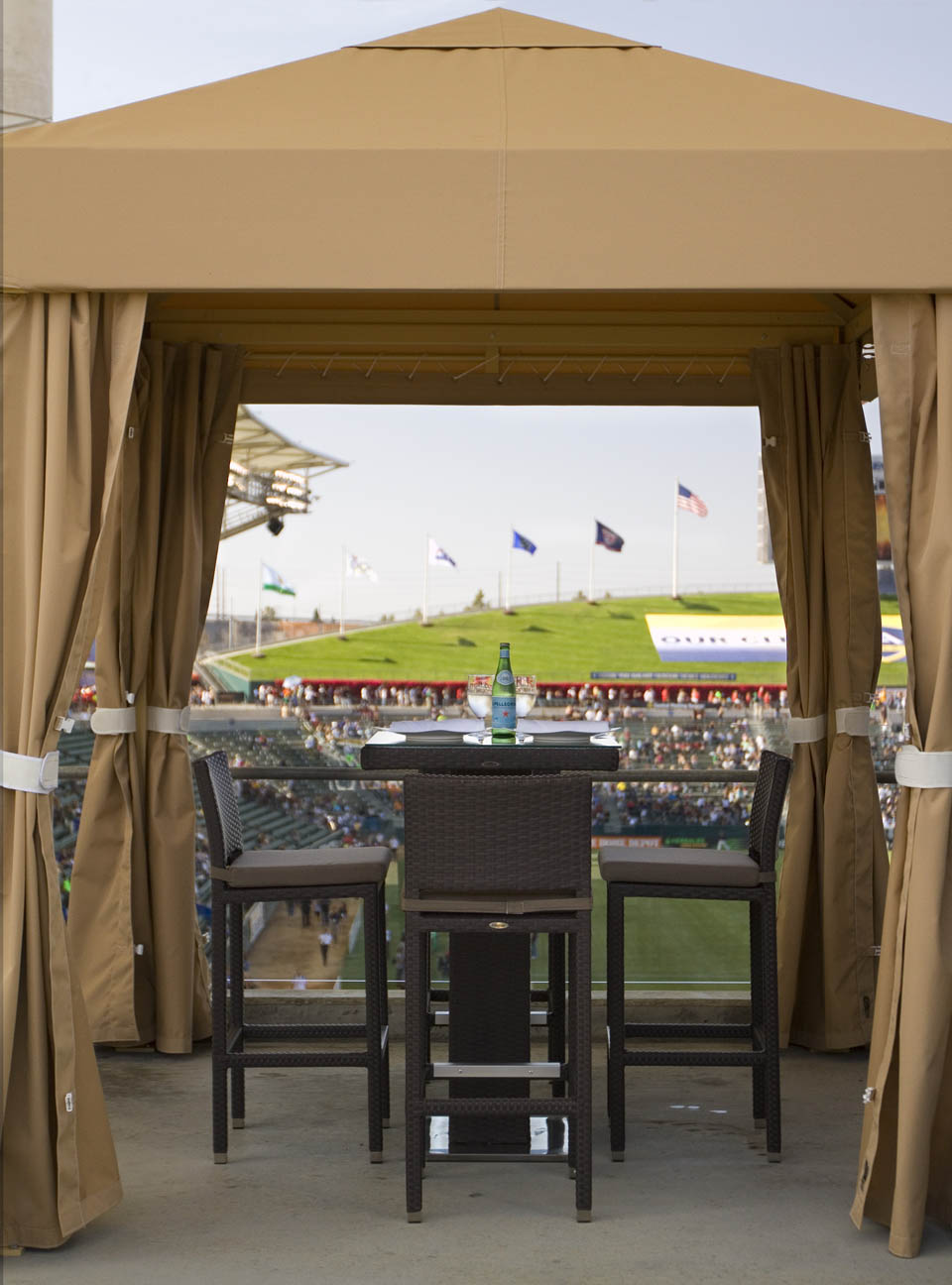 ZE Interior Designs: Cabana Comforts