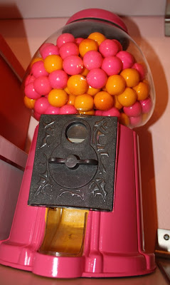 abby: Pink Gumball Machine!