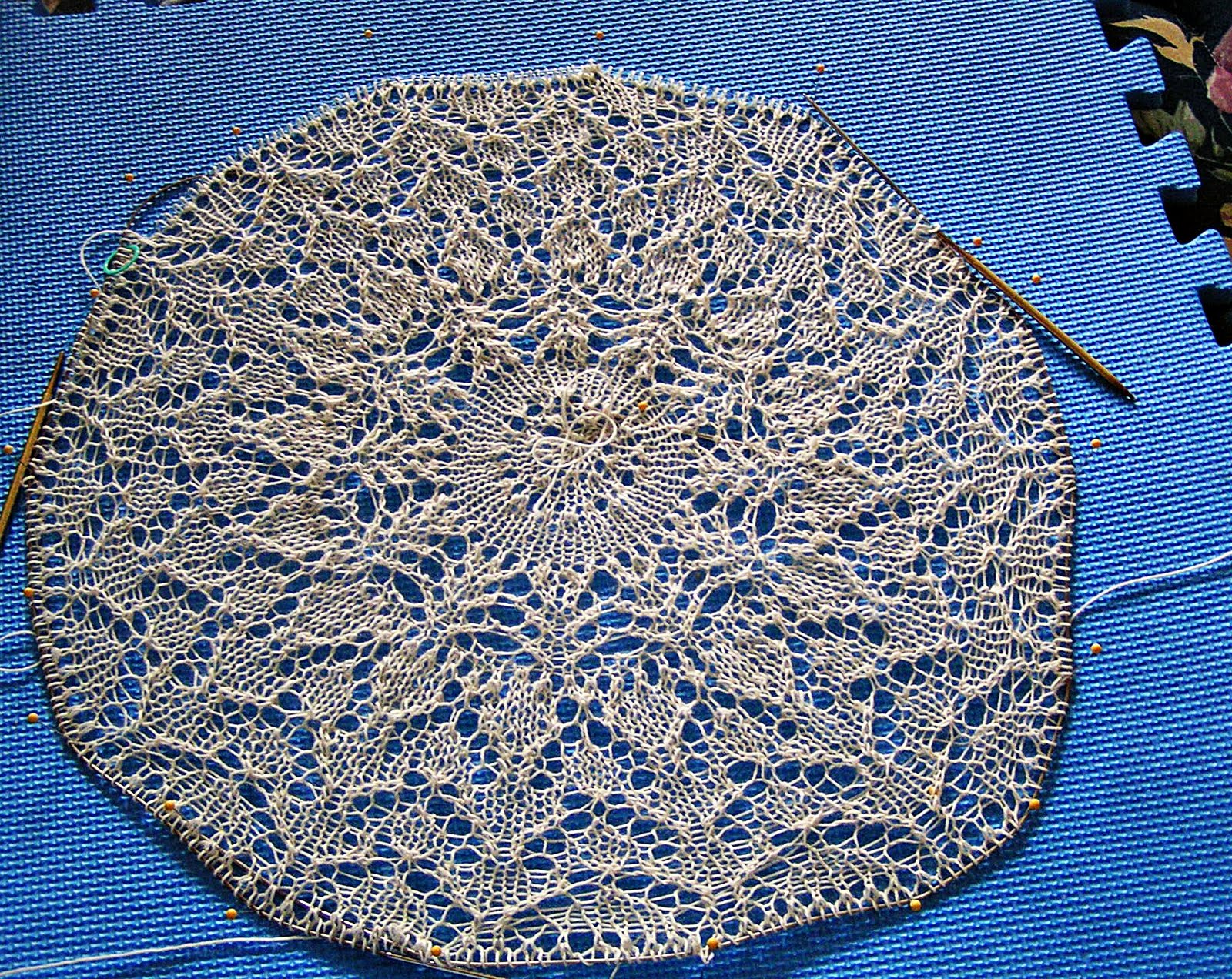 An Old German's Knit Blog: Another Pi Shawl started