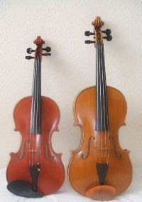 ESA MAYURA PAKCA: Violin dan Viola