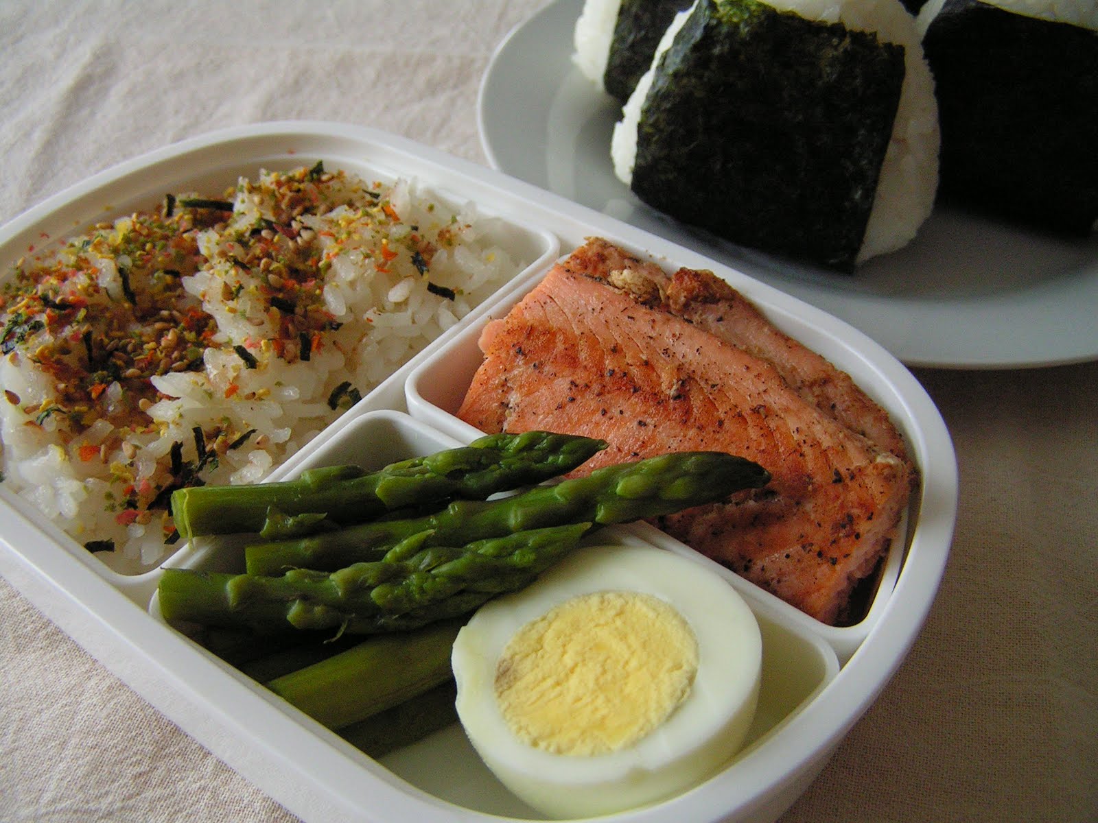 Tea Rose Home: Bento 101