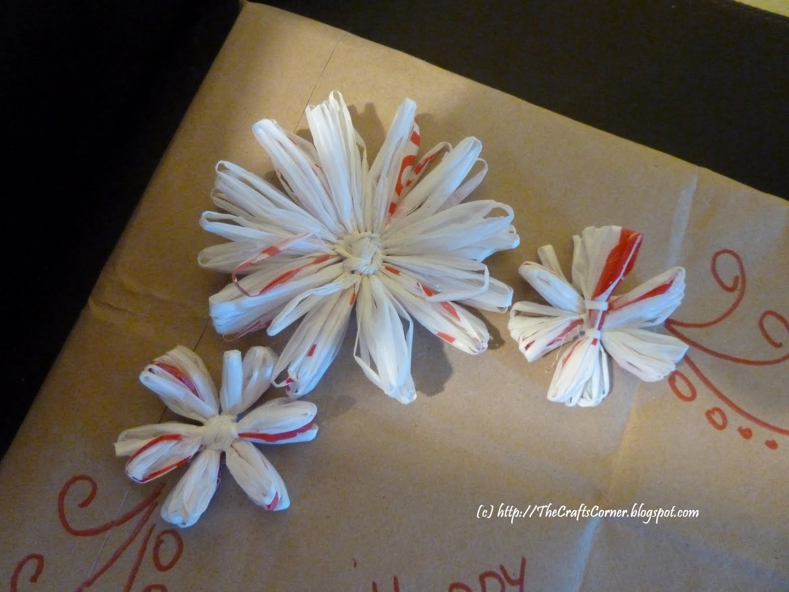 The Crafts Corner: Plastic bag flowers