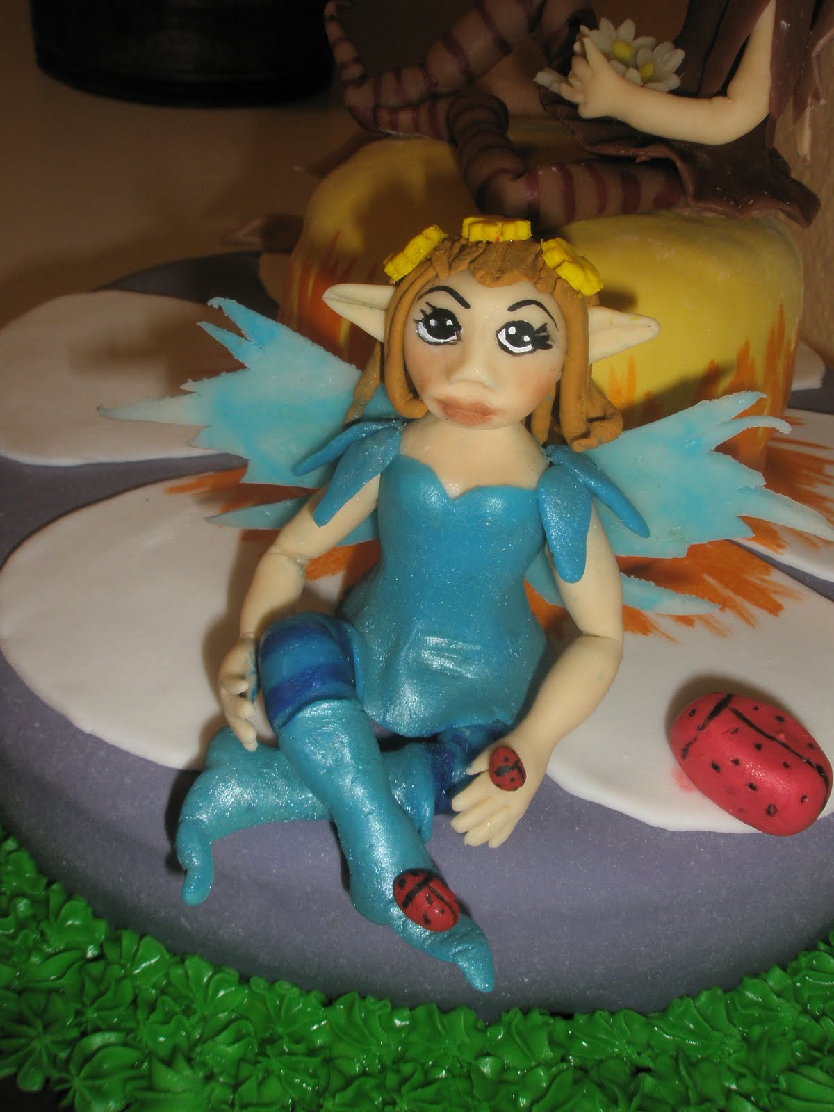 COMER RICO CON CRIS Y MODE: TARTA HADAS Y DUENDE