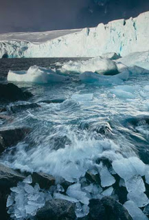 Blog Informasi Terbaru Indonesia: Video Es di Kutub Utara Mencair