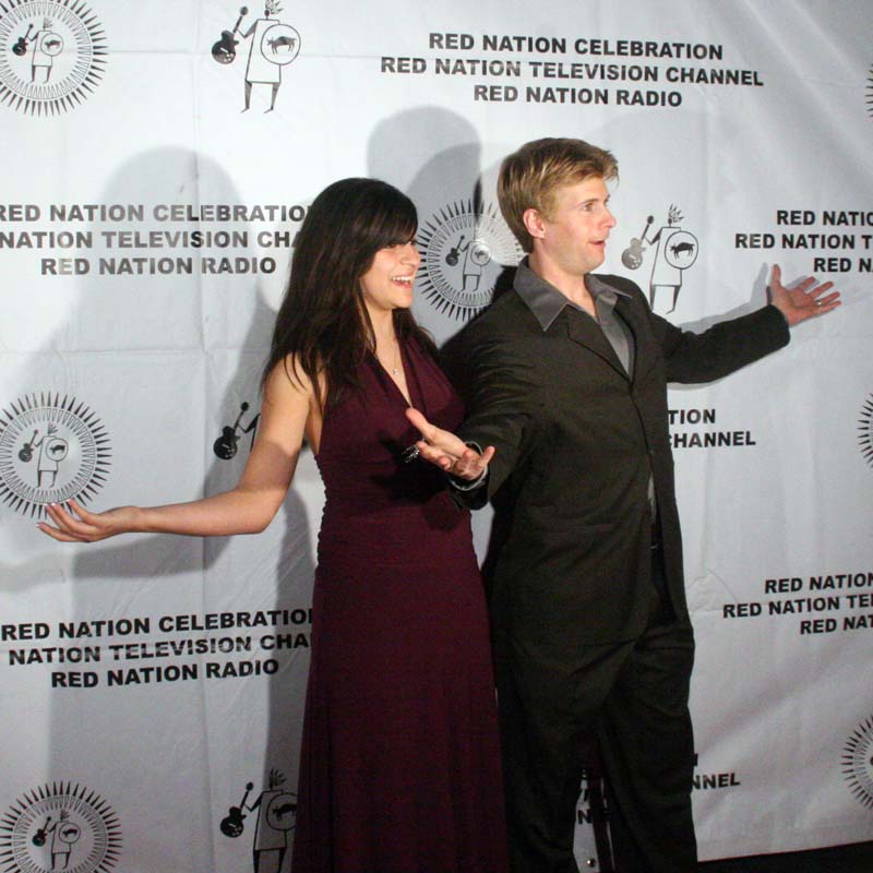 If You See Someone Without A Smile ...: November 12- 18, 2009 -- Red ...