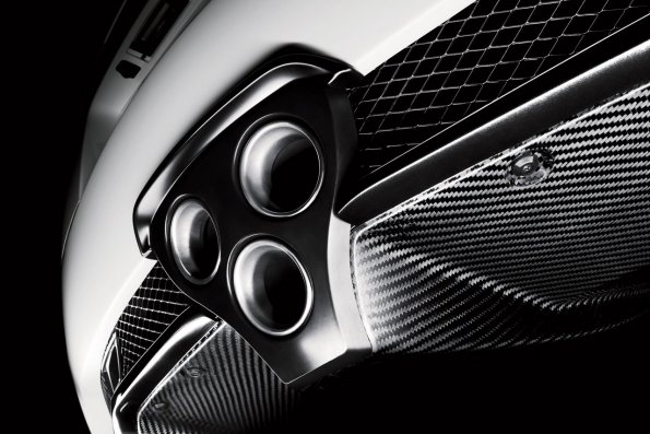 Lexus LFA chassis and bodywork are constructed using advanced Carbon ...
