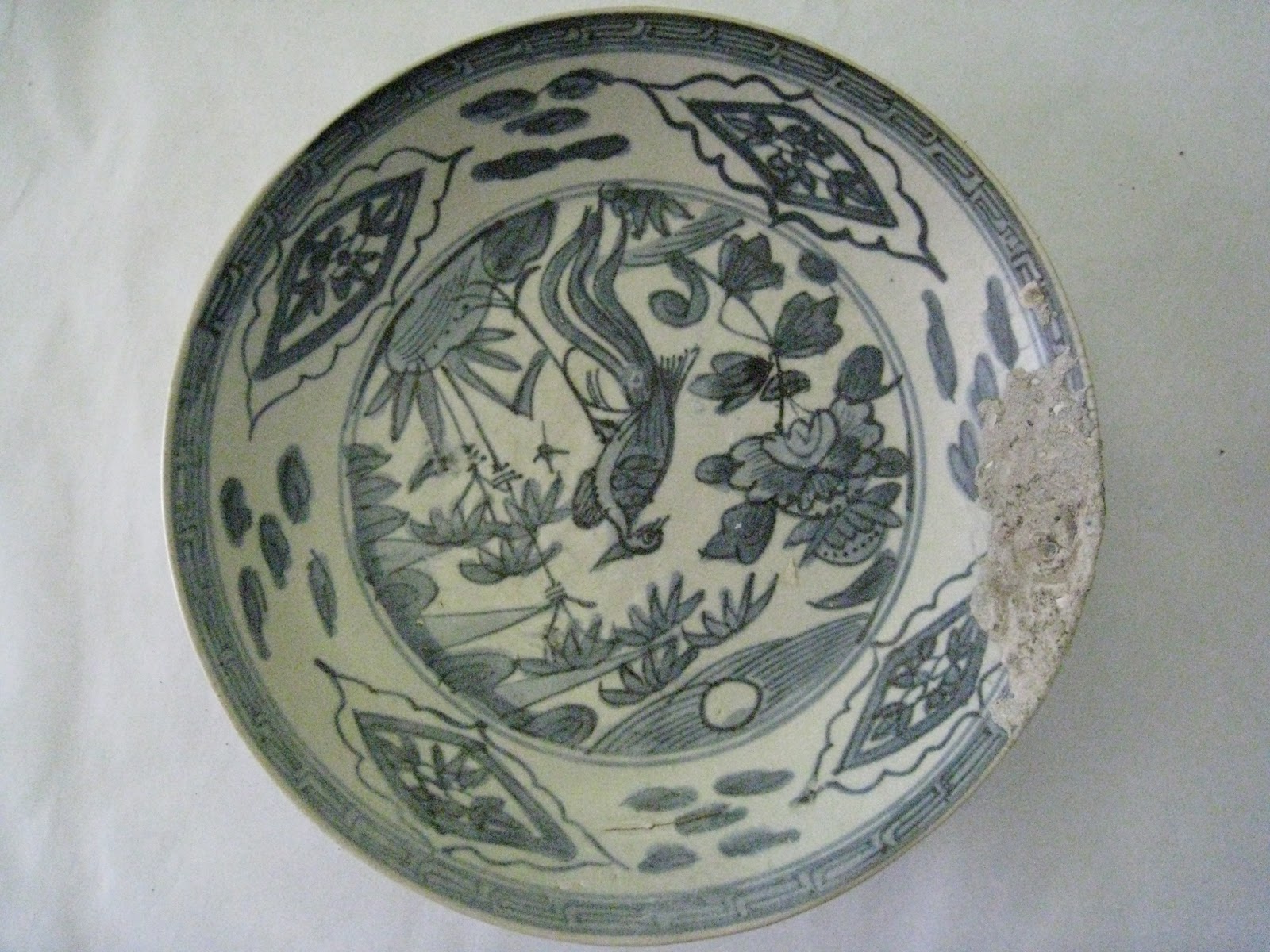 ARTEFACTS TO TREASURE: SWATOW WARE COLLECTION