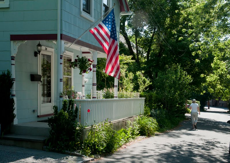 A Picture Each Day: Life In a Small Town - Morning