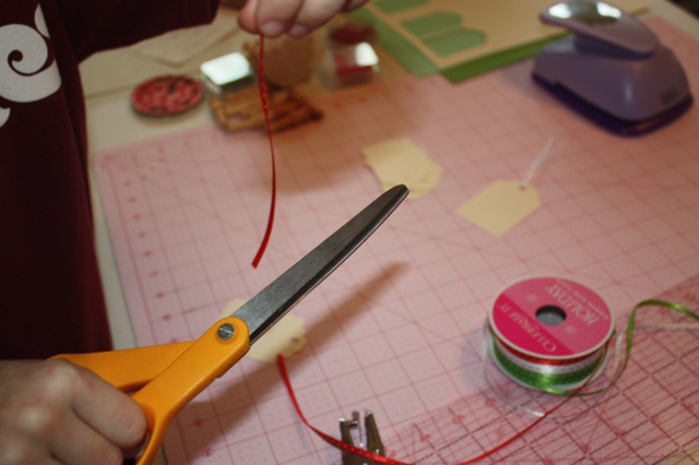 Three Sisterz: Holiday Gift Tag Tutorial