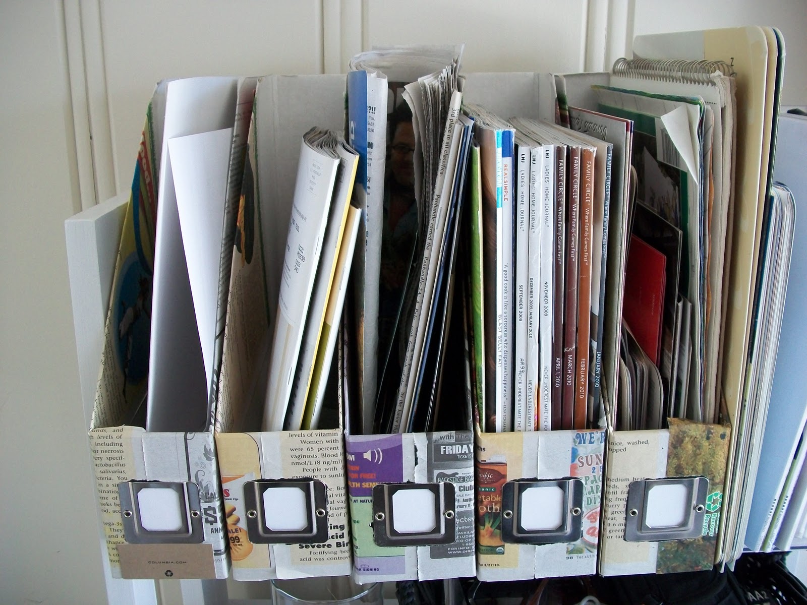 ReMain Eco Designs: Upcycled Magazine Holders