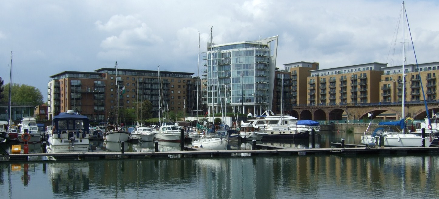 Narrowboat "Ellen": Into Limehouse Basin