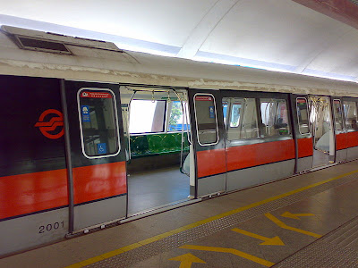SBS transit and SMRT(MRT SYSTEM STARTED>>>7 NOVEMBER 1987): SMRT C151 ...