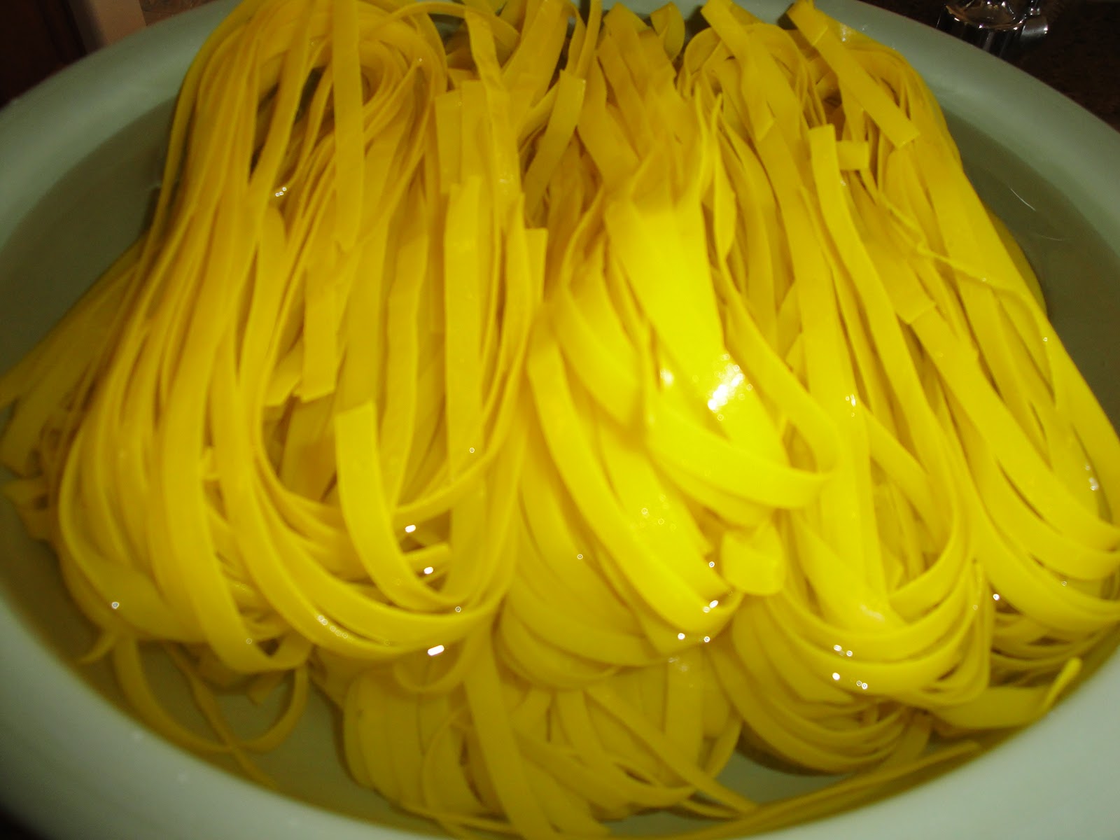 Vietnamese Quang Noodle (Mi Quang) - Vietnam Food - Vietnamese Recipes