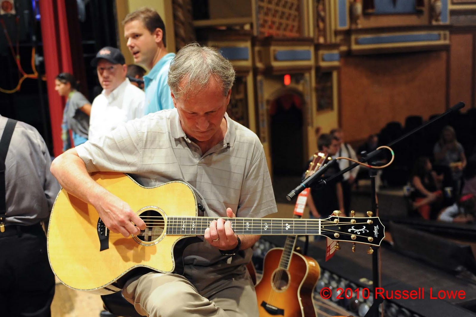 "The Way I See It": Taylor Guitars Roadshow with Bob Taylor and Wayne ...