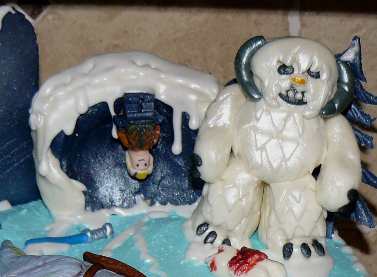 The Woodlands Cake Boutique: Luke Skywalker / Hoth Wampa Cake