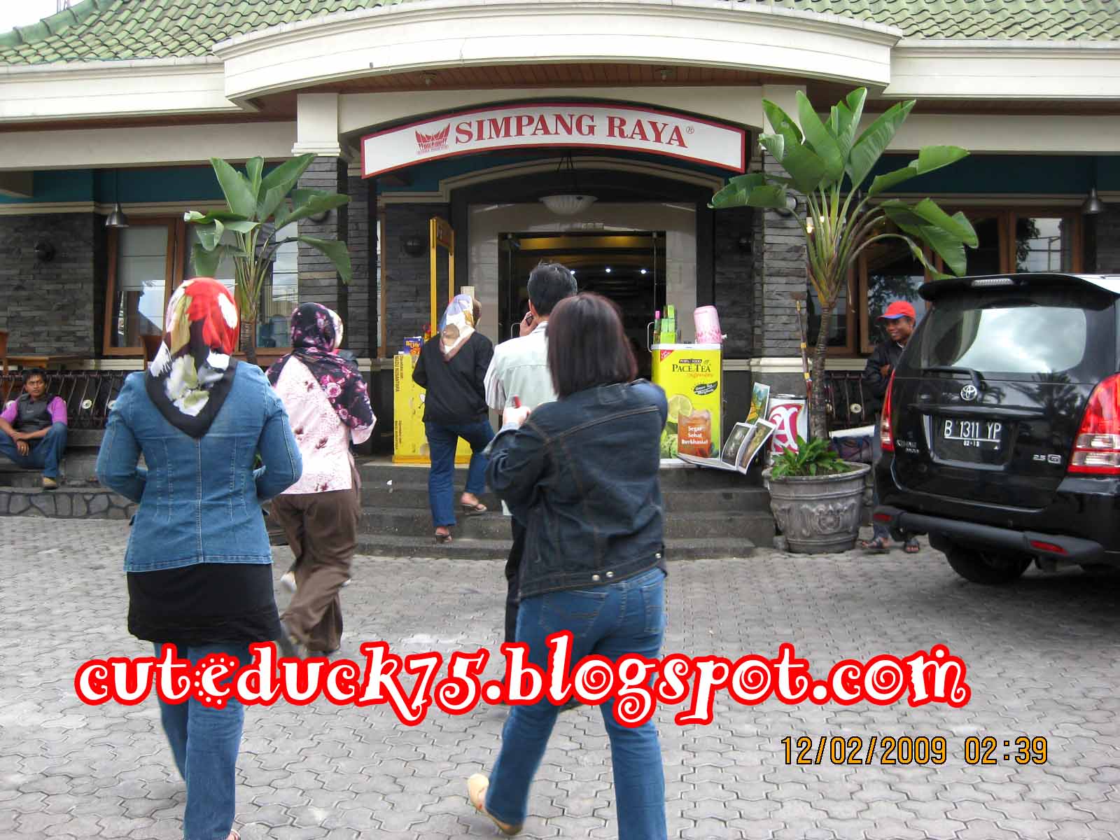 The Story Of..My Journey..My Life...: Trip Ke Bandung Day 1 - Part 2