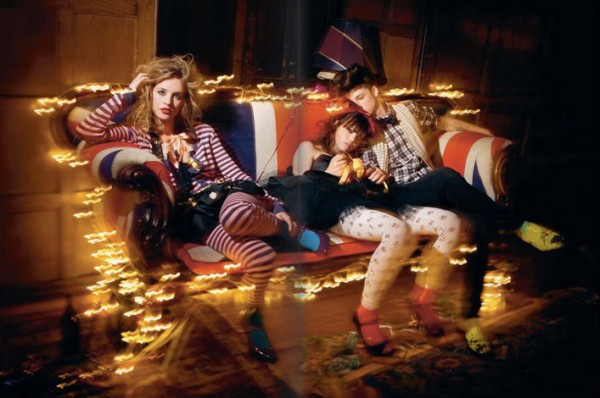 IT'S ALEXIS!: 16 & Amazing. ELEANOR HARDWICK.