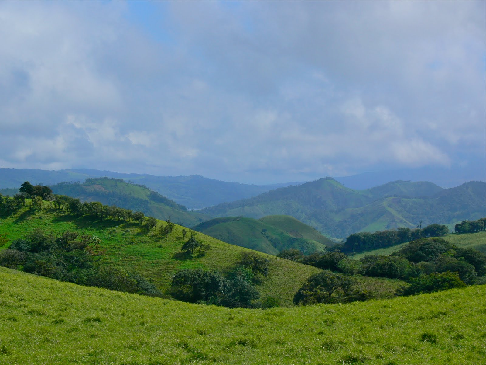 Tamarindo, Costa Rica Daily Photo: Mountains and valleys