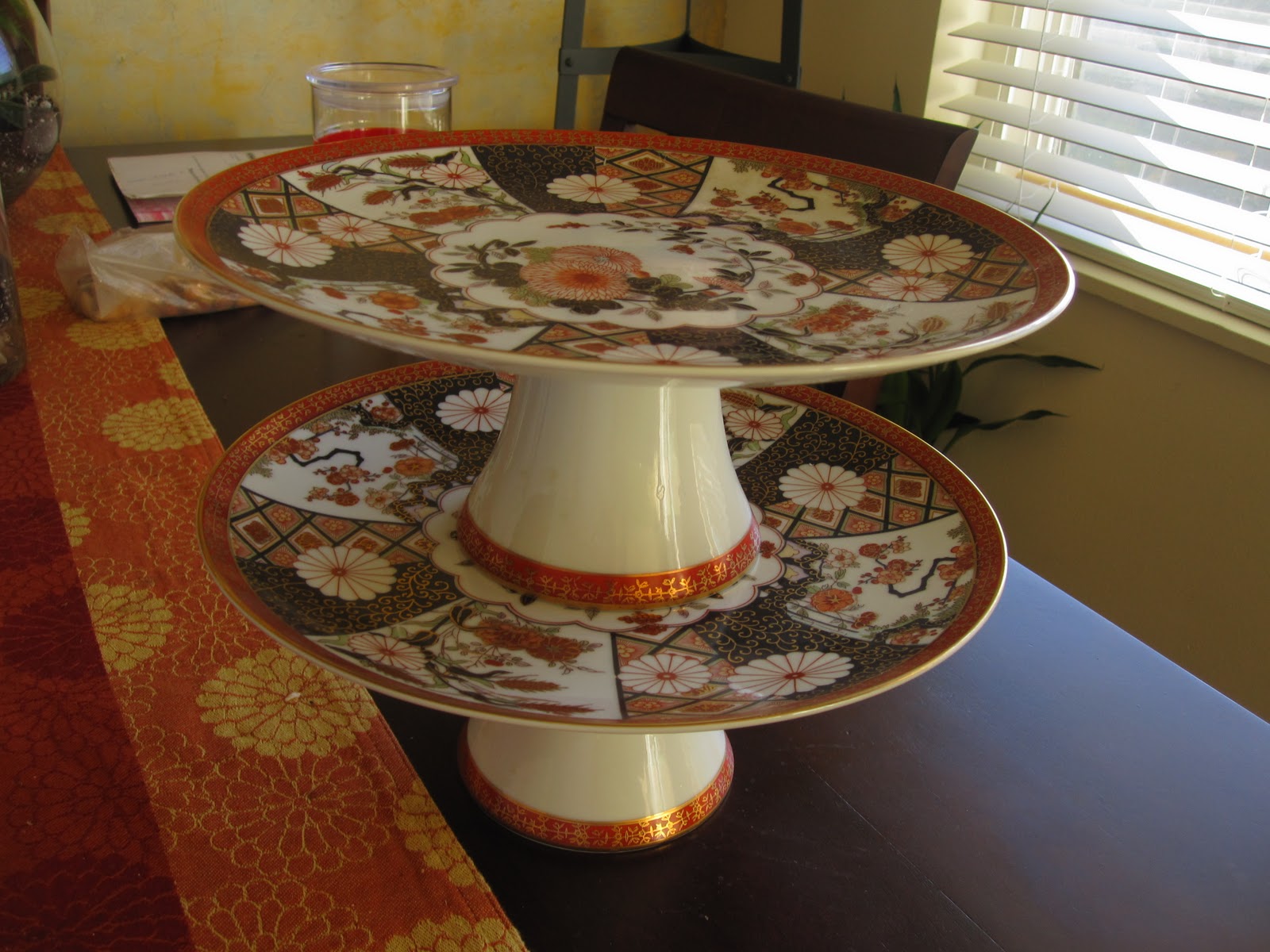 Gracefully Dezigns: Vintage Japanese Cake Stands