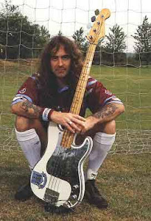 STEVE HARRIS loves West Ham.