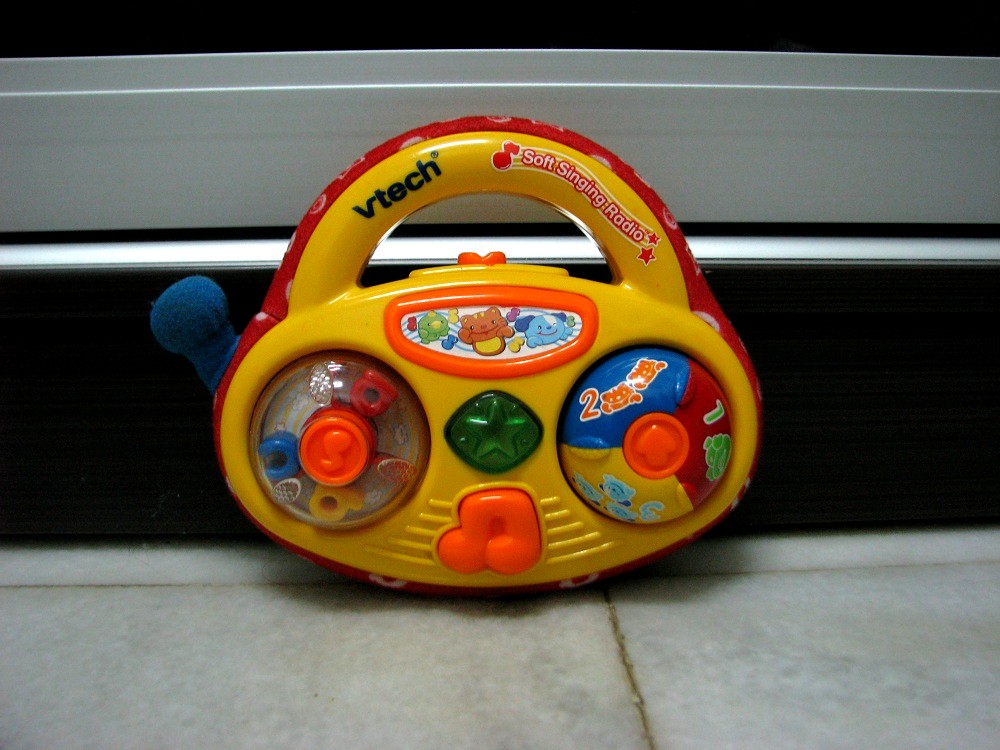 Kiddy Parlour Sold Gallery: Vtech Soft Singing Radio
